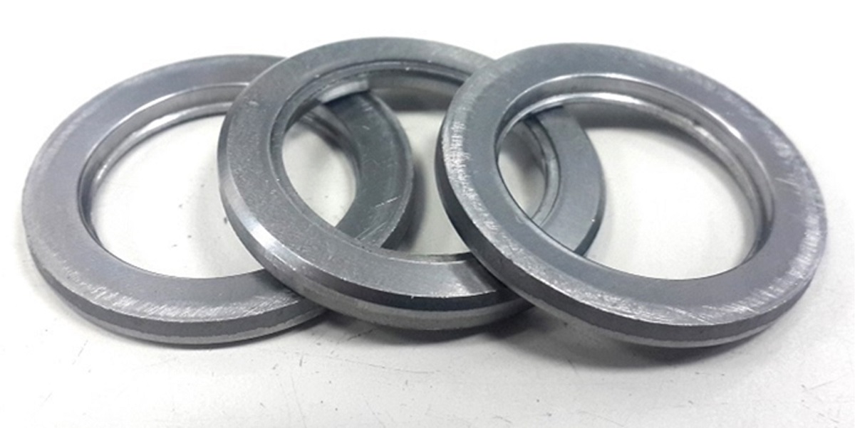 Our major specialty, the custom-made washers for car making industry